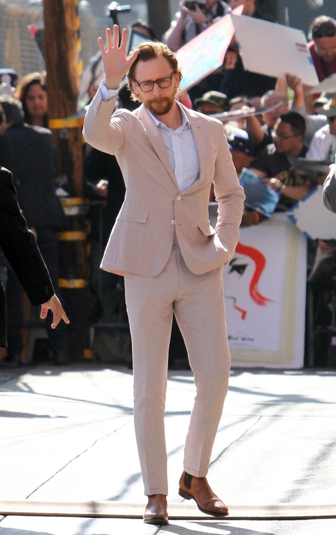 Street Style: Tom Hiddleston - Stylish Starlets