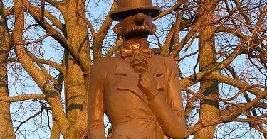 Kleefeld on Comics: On Strips: A Tale of Three Andy Gump Statues