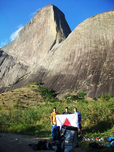 Recanto Pedra Riscada: Pedra Riscada / Publicações e Escaladas