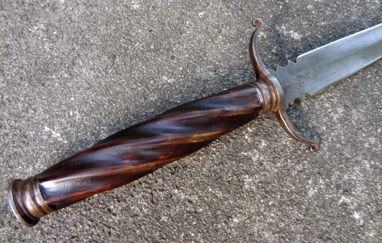 Contemporary Makers: Dagger by Mike Beathe from the Gary Ganas Collection