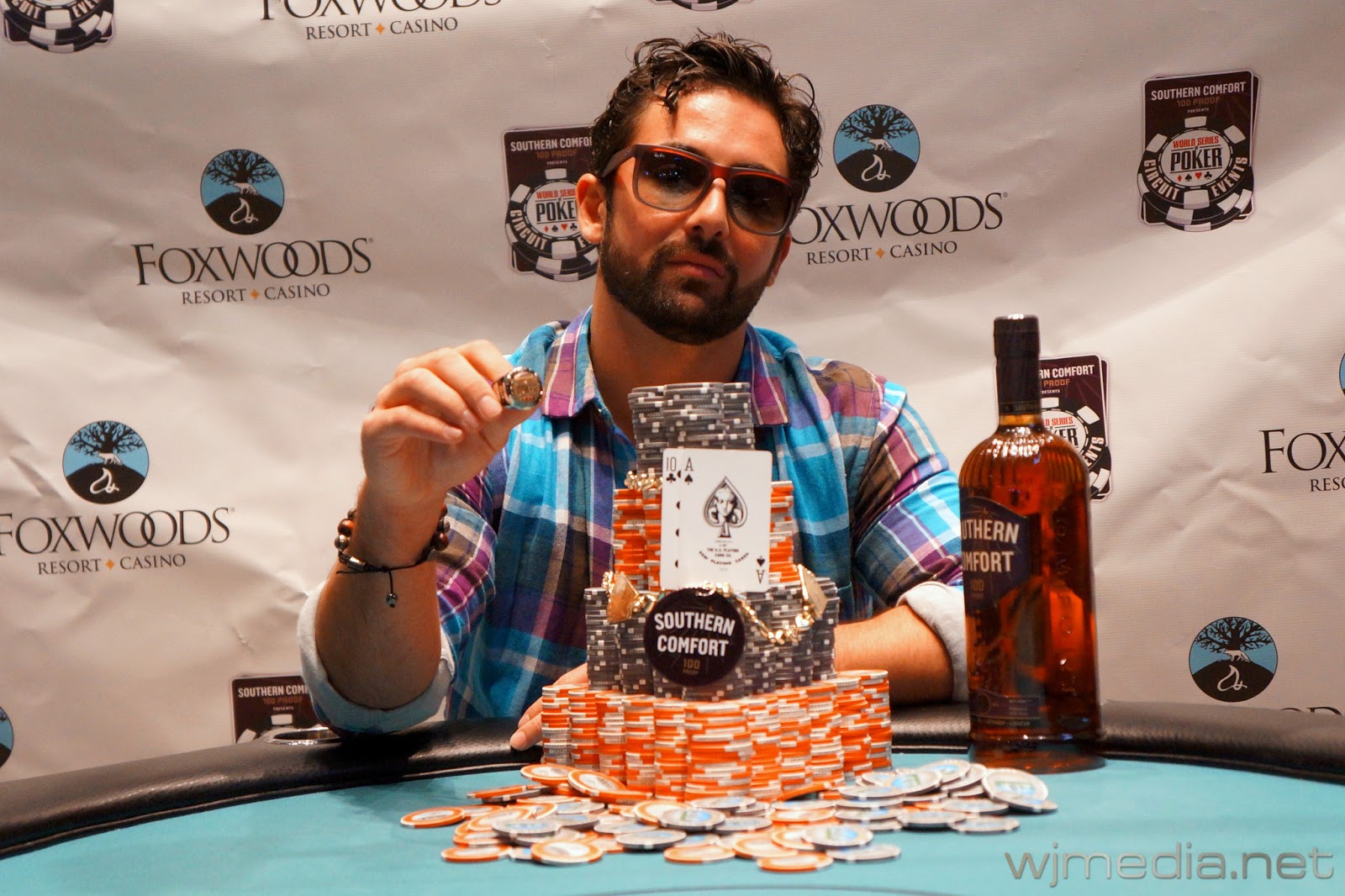 Foxwoods Poker: Aaron @nevermissmassey Massey Wins the $580 Six-Max ...