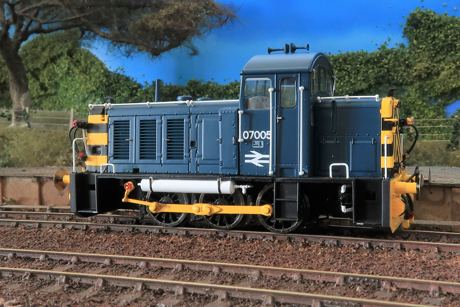 CParkstone's Railway modellers Blog: Heljan Class 07