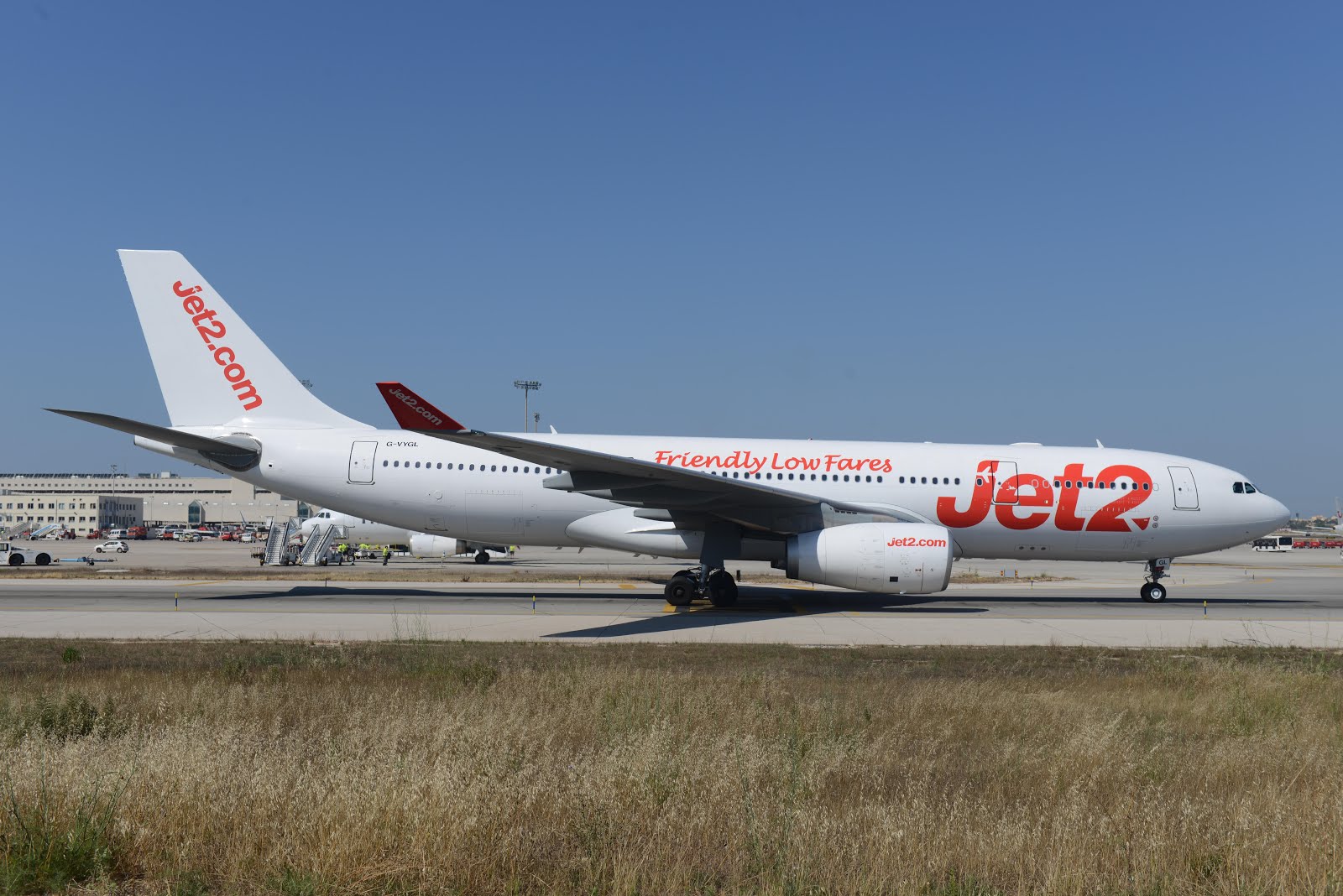 Flyingphotos Magazine News: JET2 - A330-200 - G-VYGL