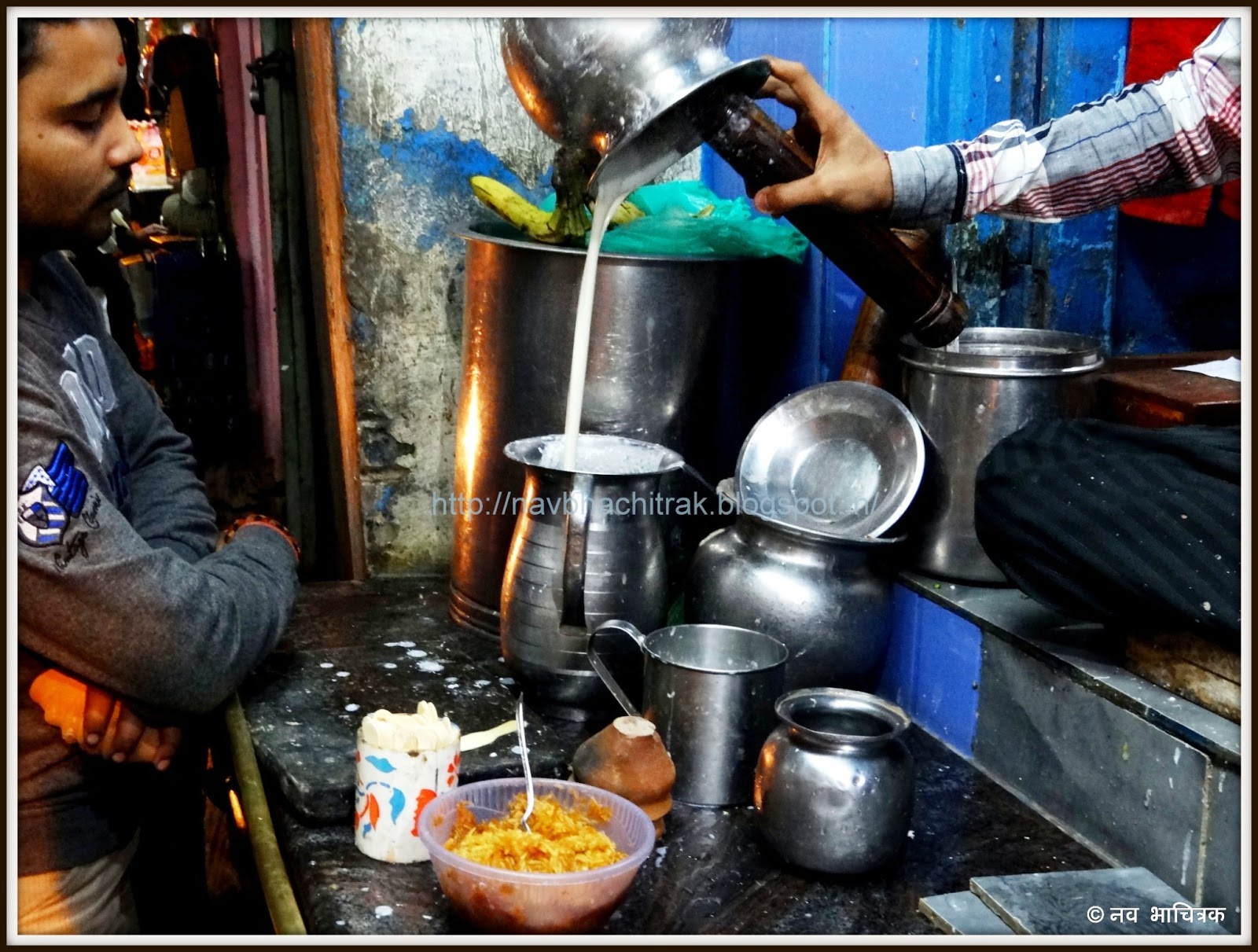 नव भाचित्रक: Blue Lassi of Blue Lassi Shop Varanasi