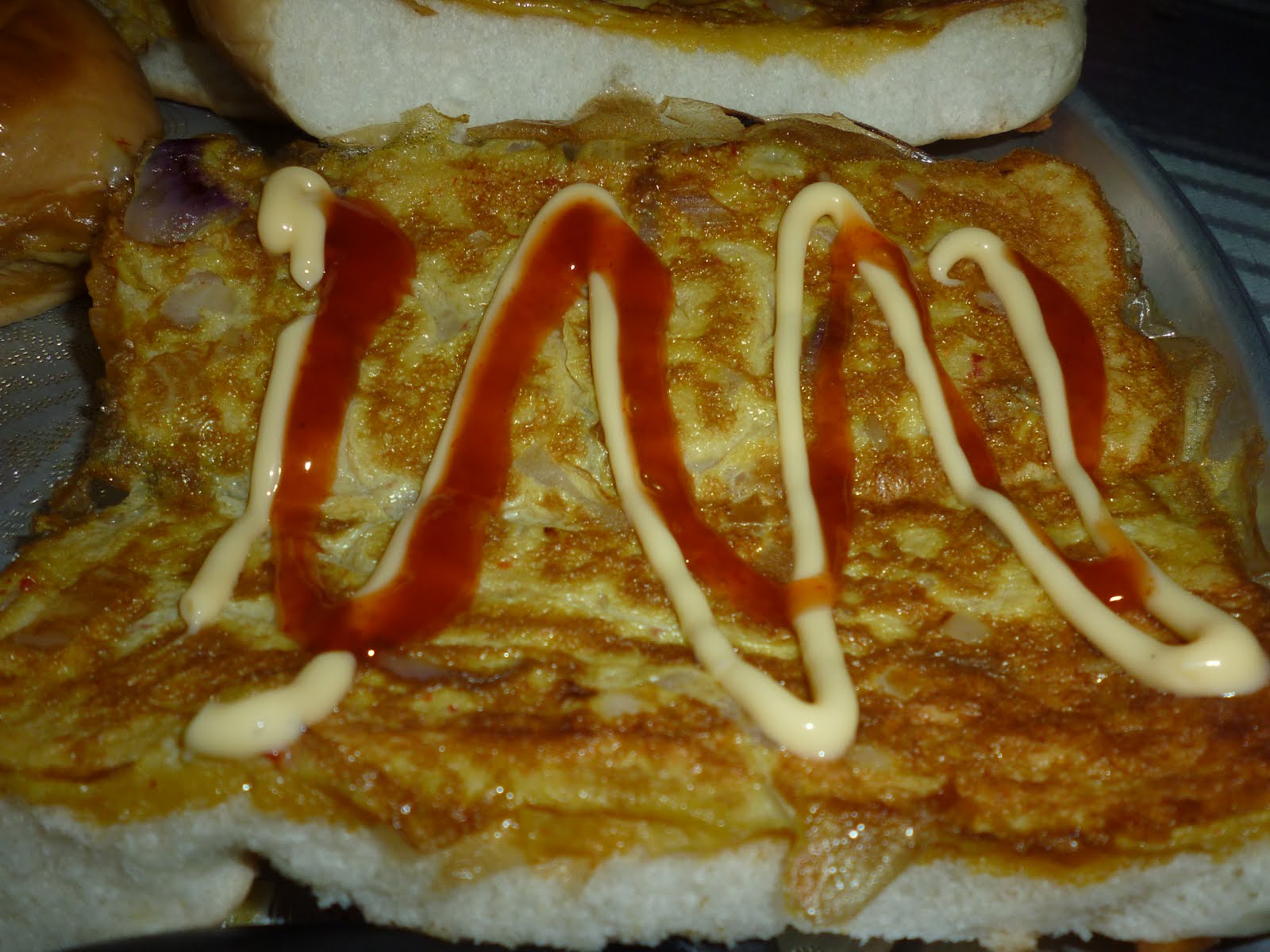 ZULFAZA LOVES COOKING: Roti John
