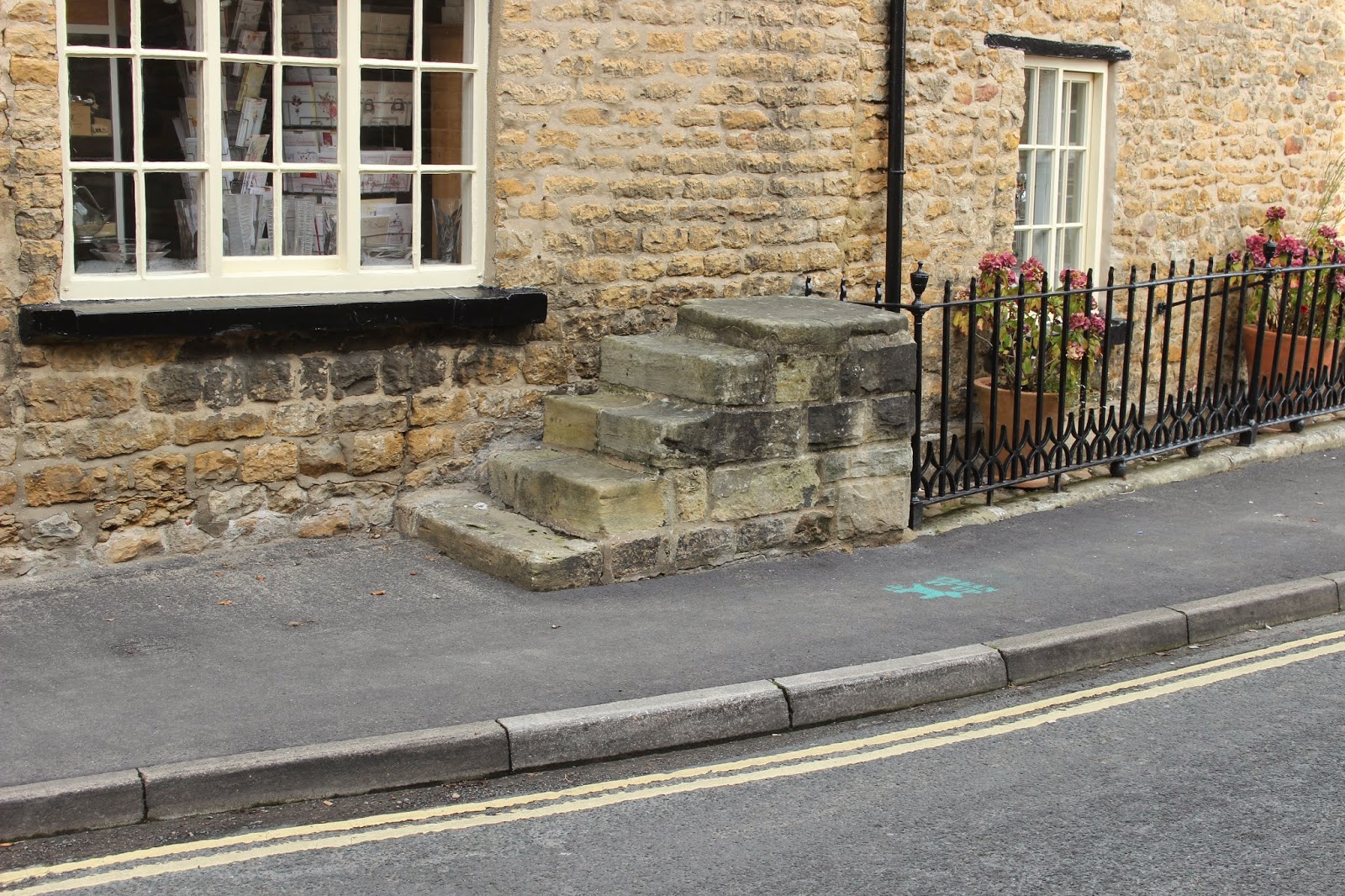 ANTECEDENT ARCHITECTURE: Houses of the North York Moors: Kirkbymoorside ...