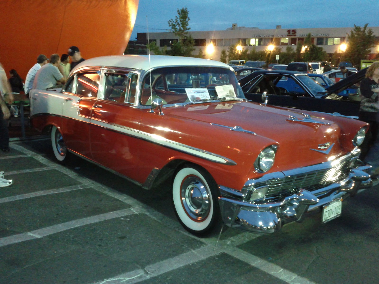 Walking Solo: Classic Car Competition at the Orange Julep