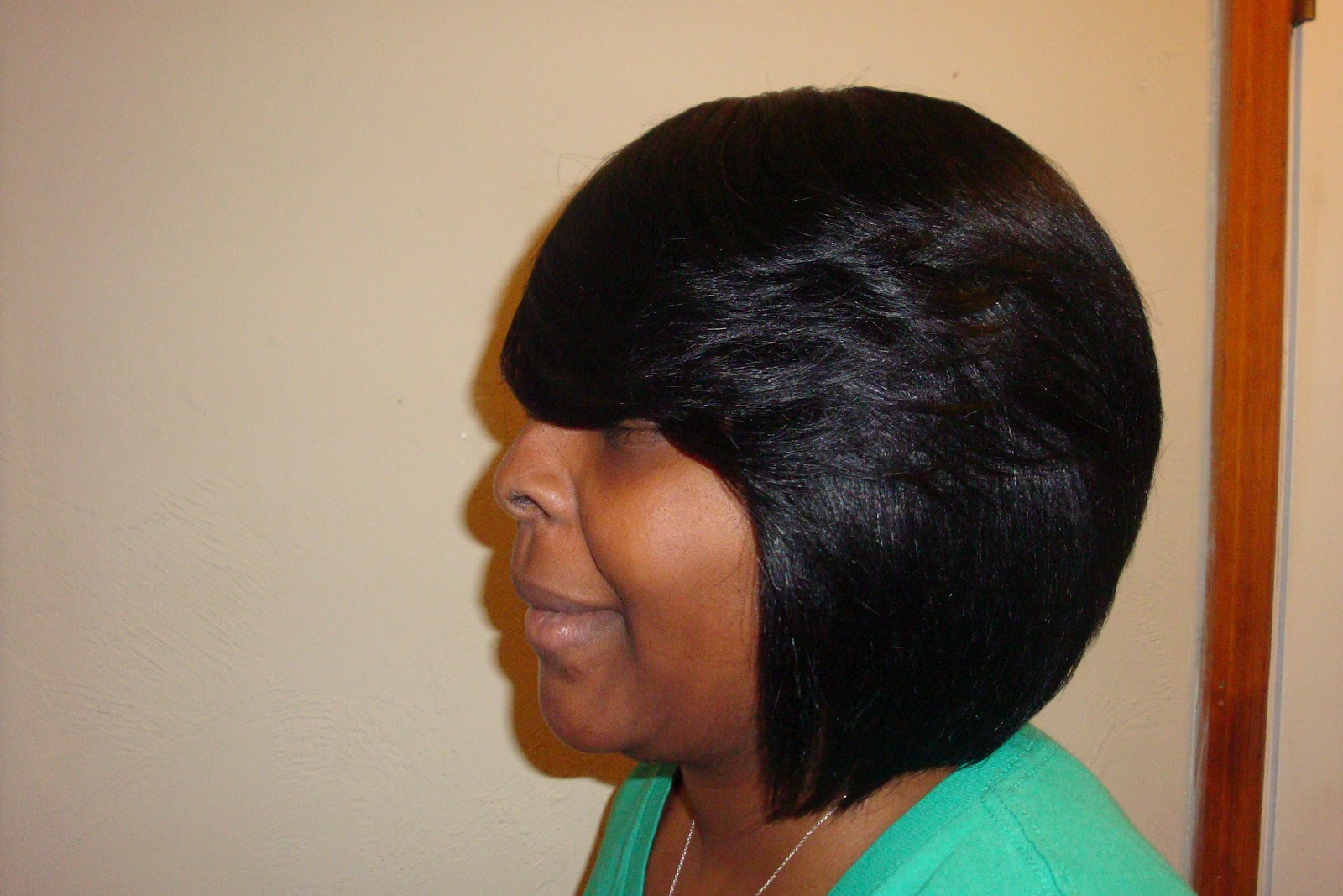 YINKA'S ULTIMATE HAIR DESIGNS: Look Book:Sew-ins, Bobs,Short-cuts ...