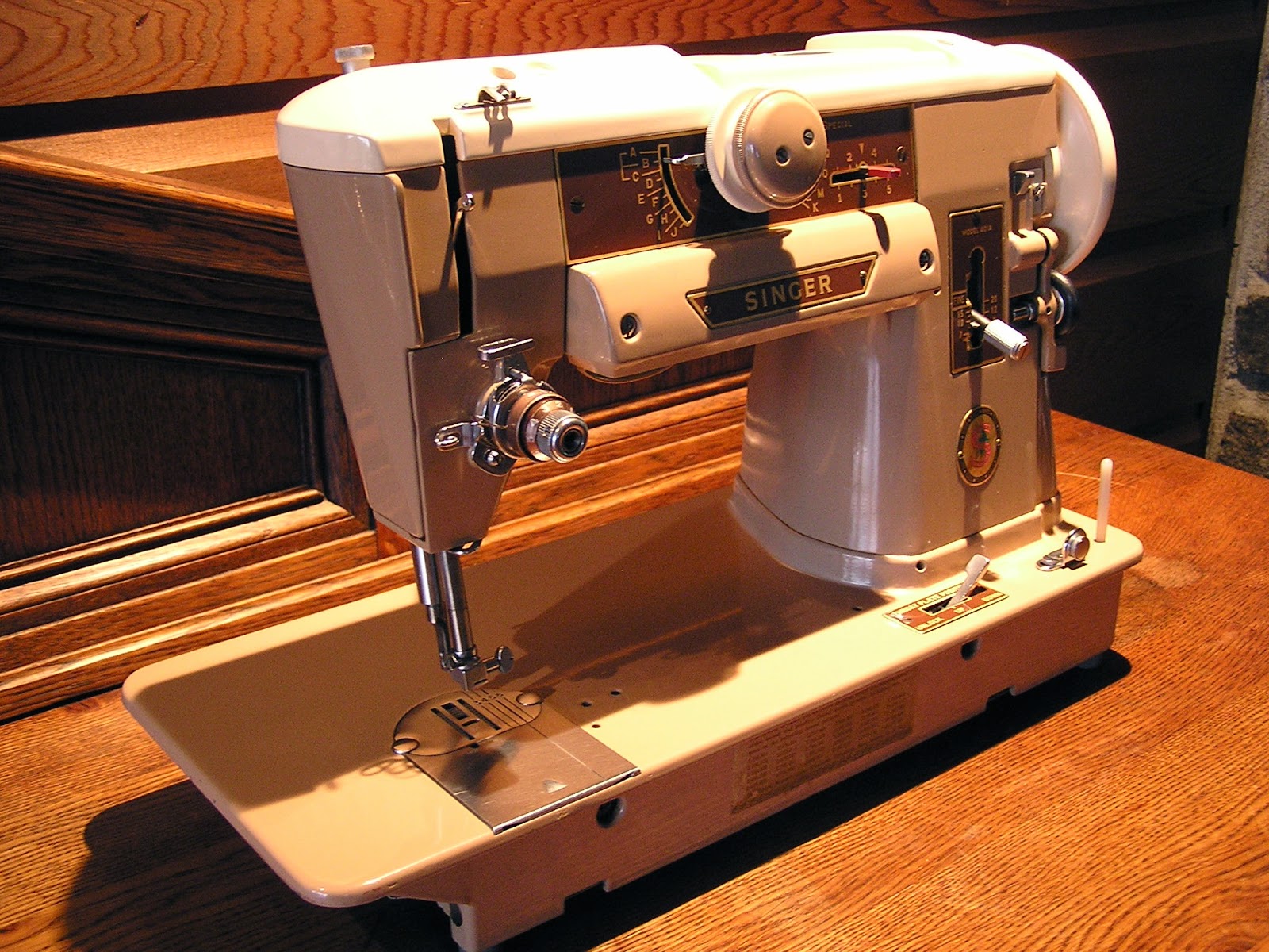 Tight Acres: Singer 401A