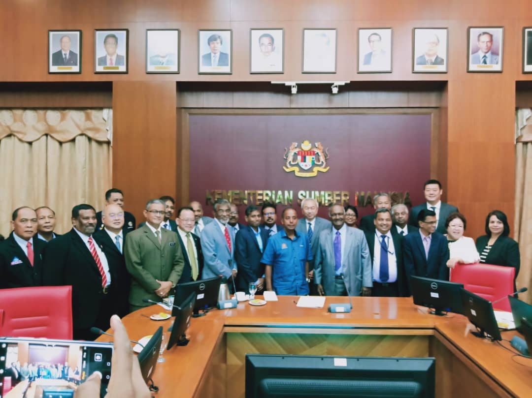 UNI MALAYSIA LABOUR CENTRE: Meeting with YB M. Kulasegaran, Minister of ...