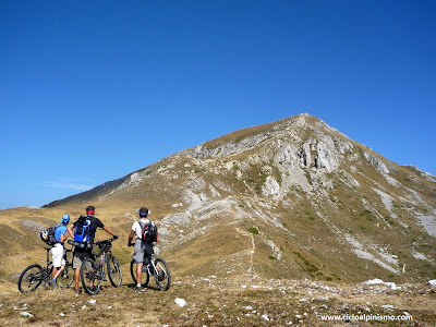 CICLOALPINISMO: Intorno, sopra e dentro il Mondolè
