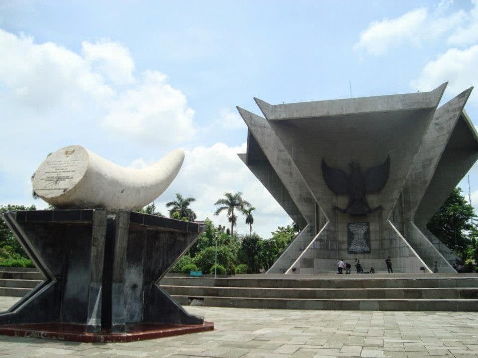 PALEMBANG TOURISM: Monumen Perjuangan Rakyat (MONPERA) Palembang