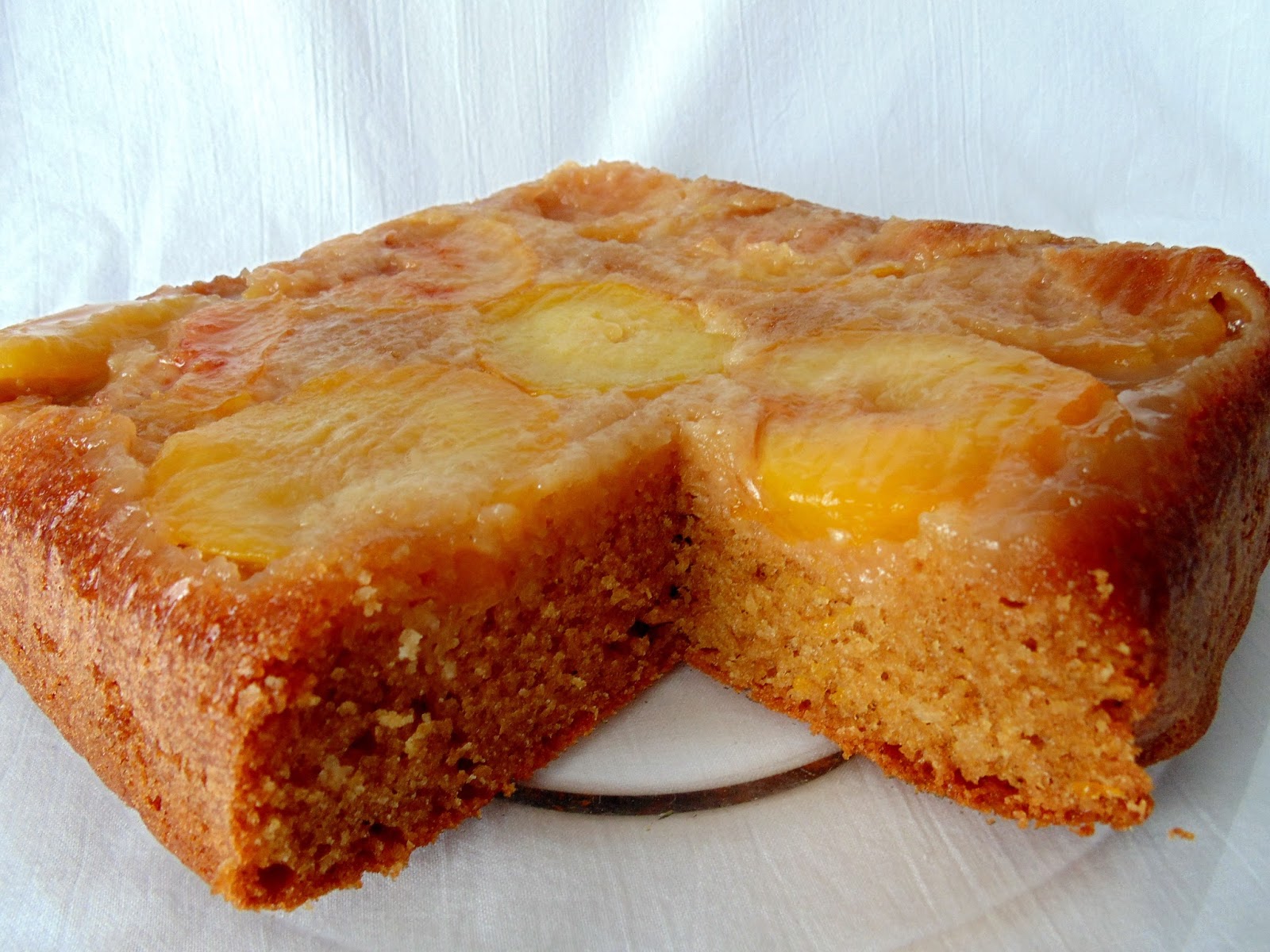 GATEAU GAGA - Love cakes: Gâteau renversé aux prunes jaunes et aux ...