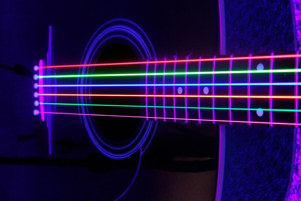 Fullhouse 99: Guitar Strings (GLOW IN THE DARK)