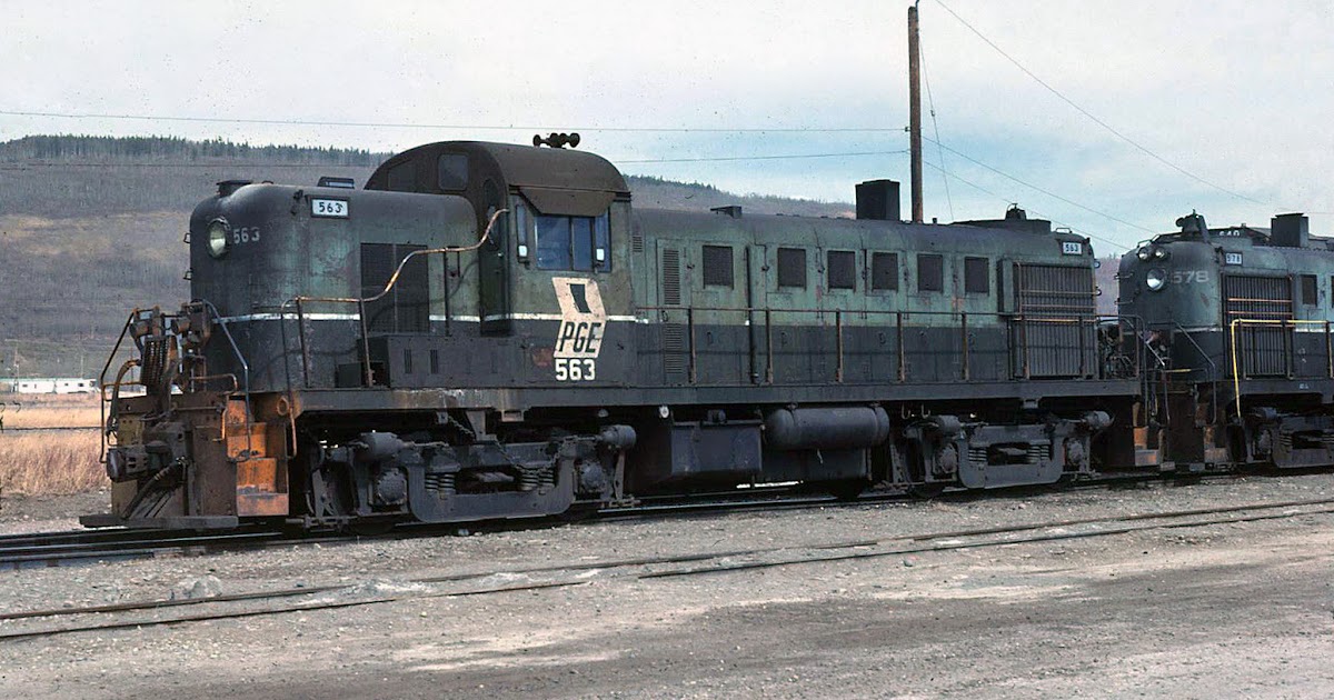 transpress nz: Pacific Great Eastern Railway RS3's, Canada
