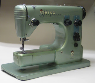 MI Vintage Sewing Machines: Husqvarna Viking SPECIAL (1950s)