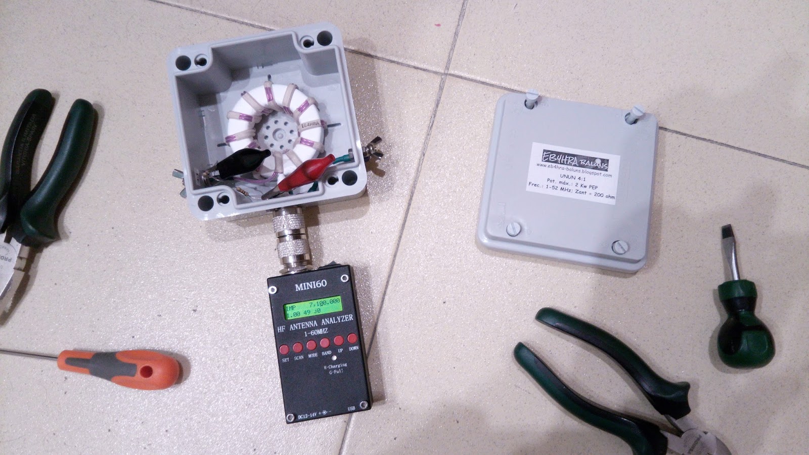 EB4HRA BALUNS: UNUN 4:1