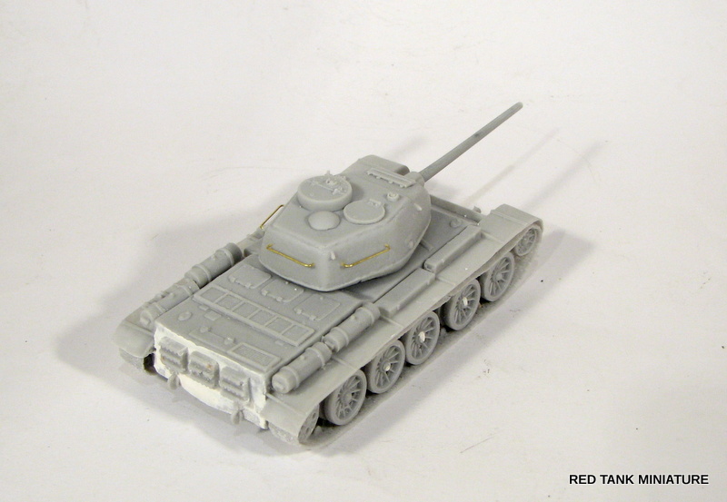 Gulumik Military Models: T-44 second variant prototype T-44A 1/72