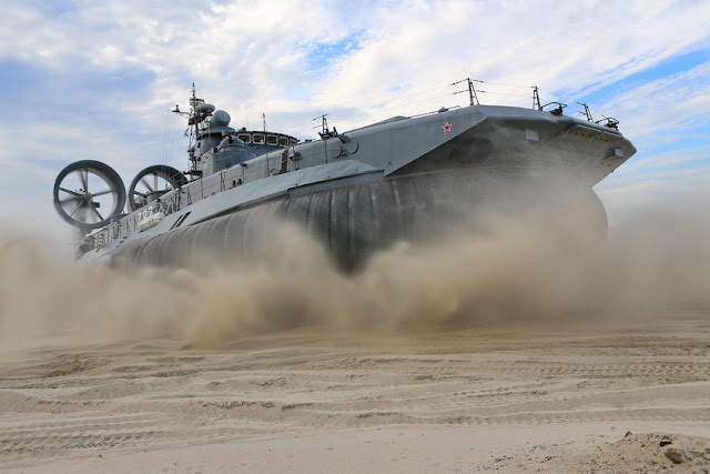 Russian Navy amphibious landing crafts | Errymath