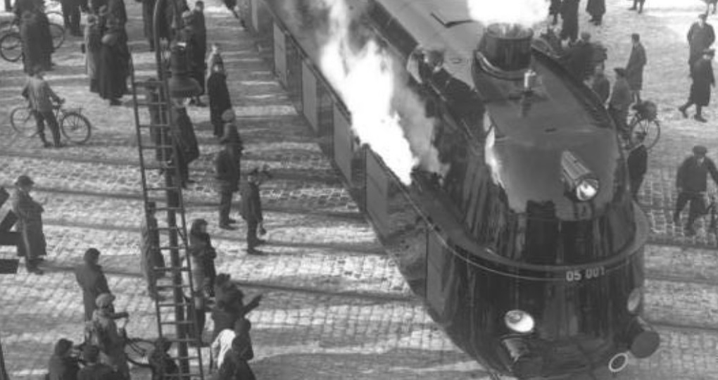 Σιδηροδρομικά Νέα: Η ιστορία της ατμομηχανής DRG Class 05.