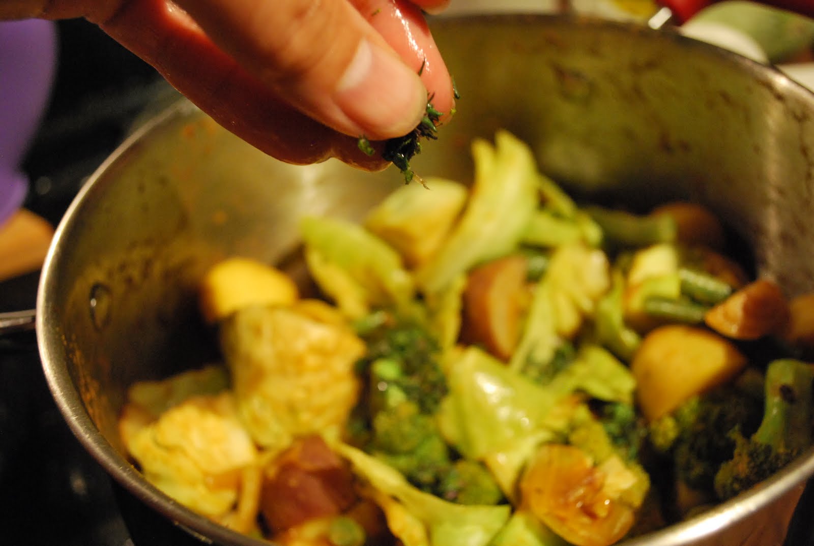 Kūlia cooks!: Too much vegetable in "inventory"? Let's curry!