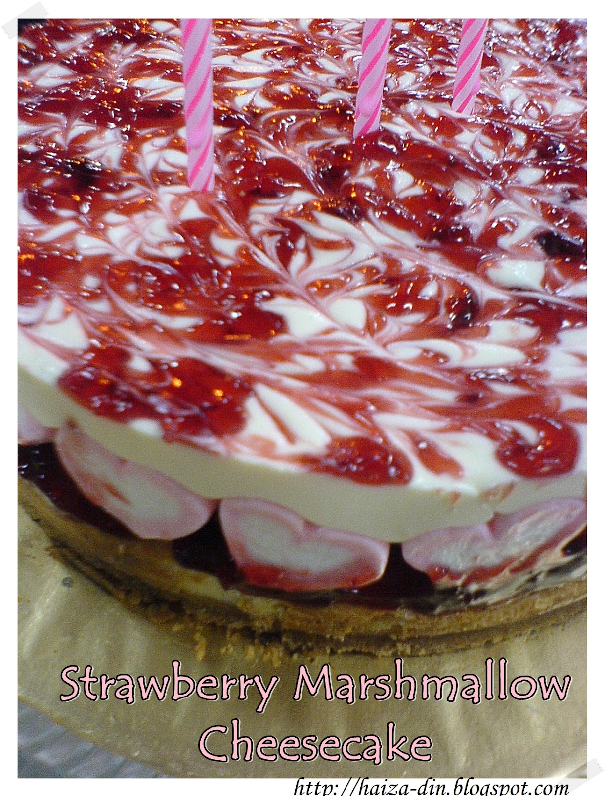 CoOkInG Is LiKe LoVe........: Strawberry Marshmallow Cheesecake