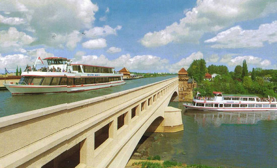 Magdeburg Water Bridge, the Splendor of the River in the Upper River ...