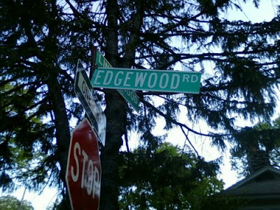 Capturing Staten Island: Edgewood Road crooked