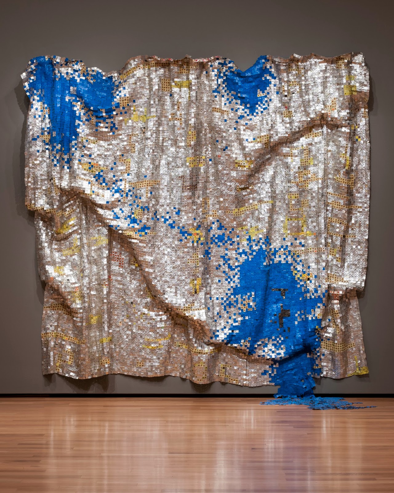 Picked RAW Peeled: El Anatsui's Mesmerizing Exhibition, Gravity and ...