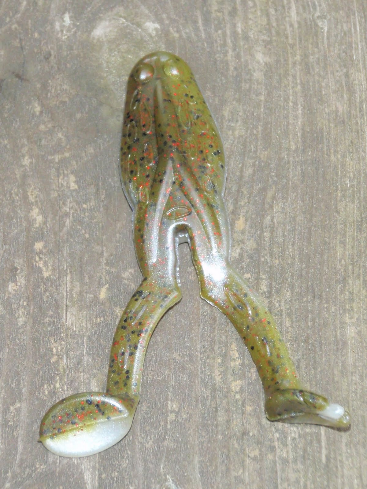 Bass Junkies Fishing Addiction: Lake fork Frog.. It's Like an Alien ...