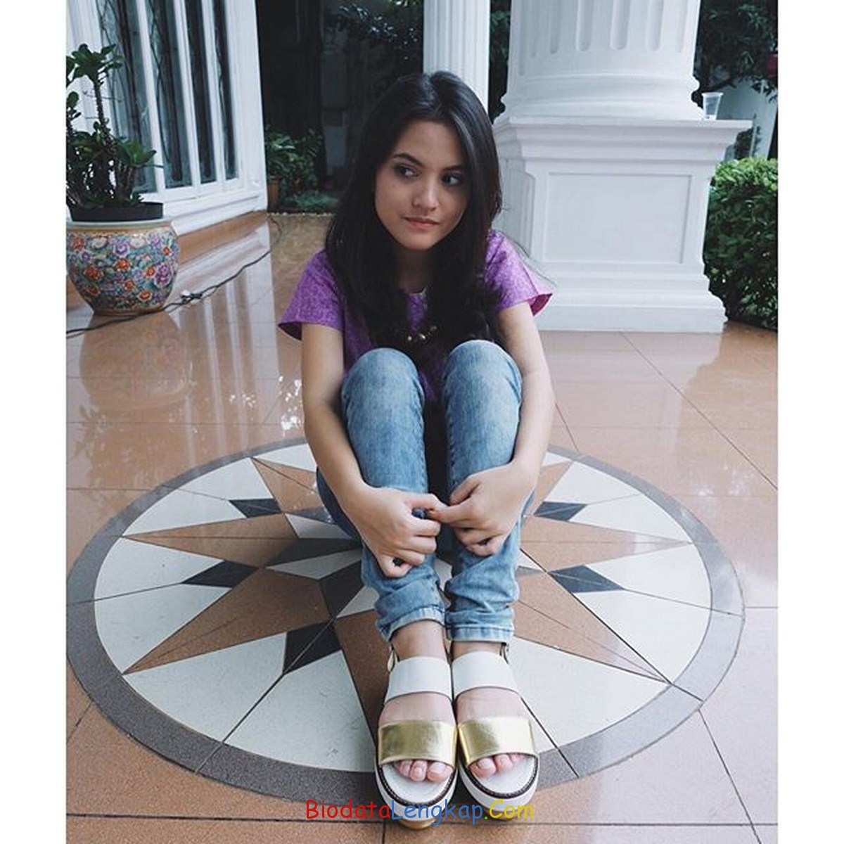 Foto Dan Biodata Lengkap Marsha Aruan