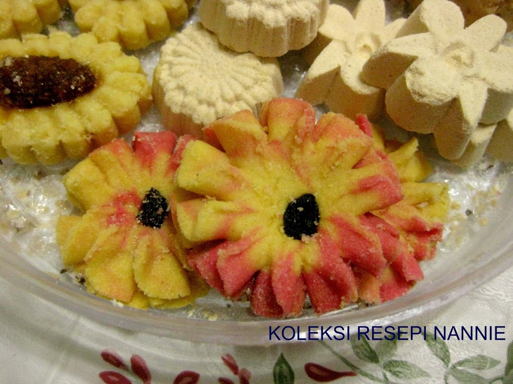 RESEPI NENNIE KHUZAIFAH: KUIH RAYA LAMA - teringat memori lama