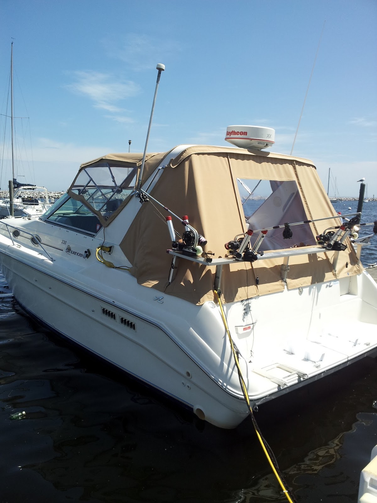 Homestyle Custom Upholstery and Awning: Custom Boat Cover And Enclosure