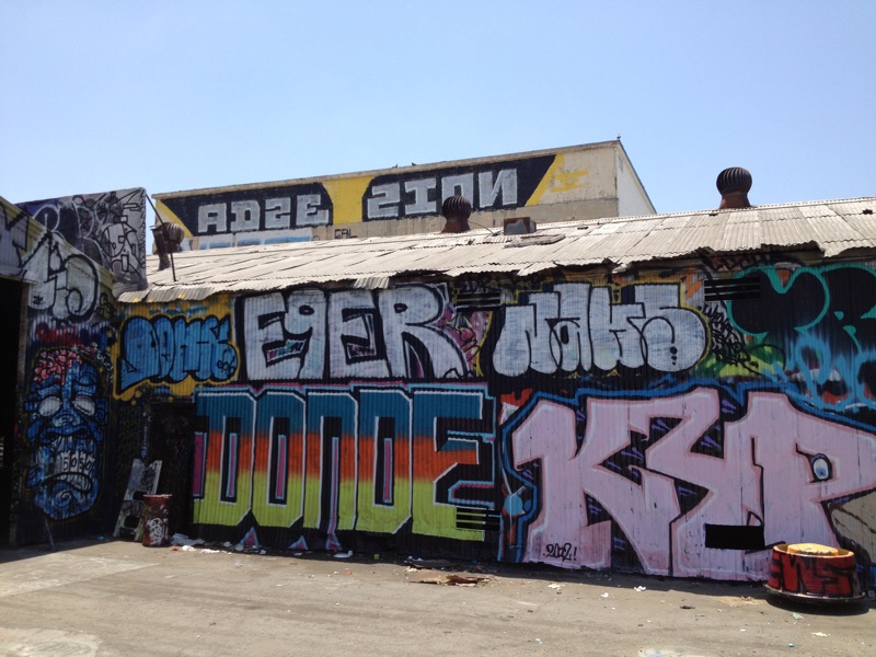 MELROSEandFAIRFAX: The Biggest Graffiti Yard in LA?