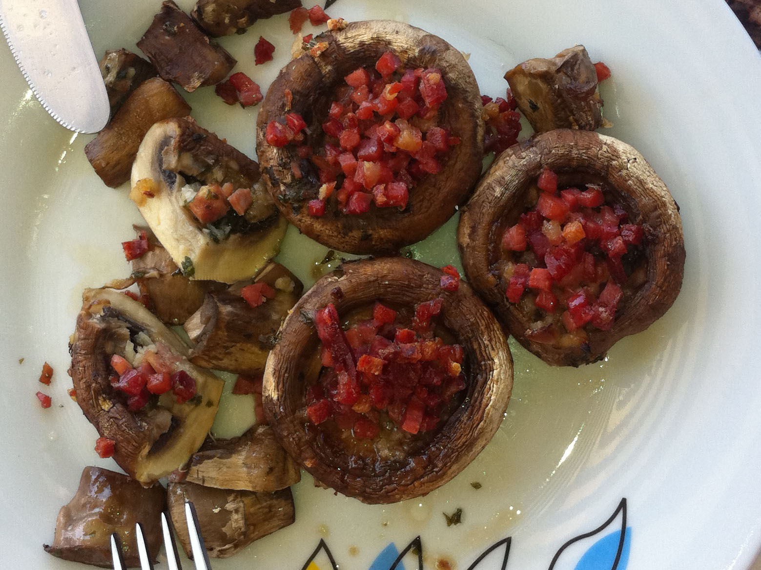 Comida para uno: TAPAS: BARQUITAS DE CHAMPIÑONES ASADOS CON JAMÓN