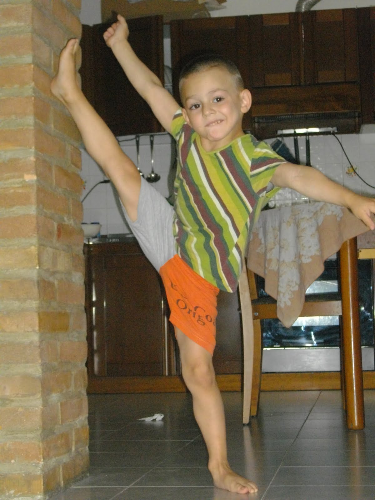 Giuliano Stroe: Giuliano's muscle and split