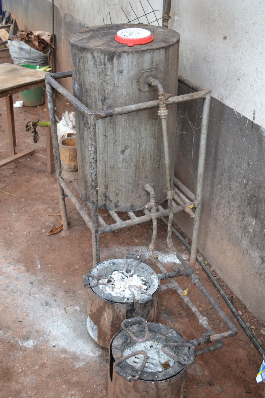 Life is Kampala: Summer 2011: Cook Stove Water Heater