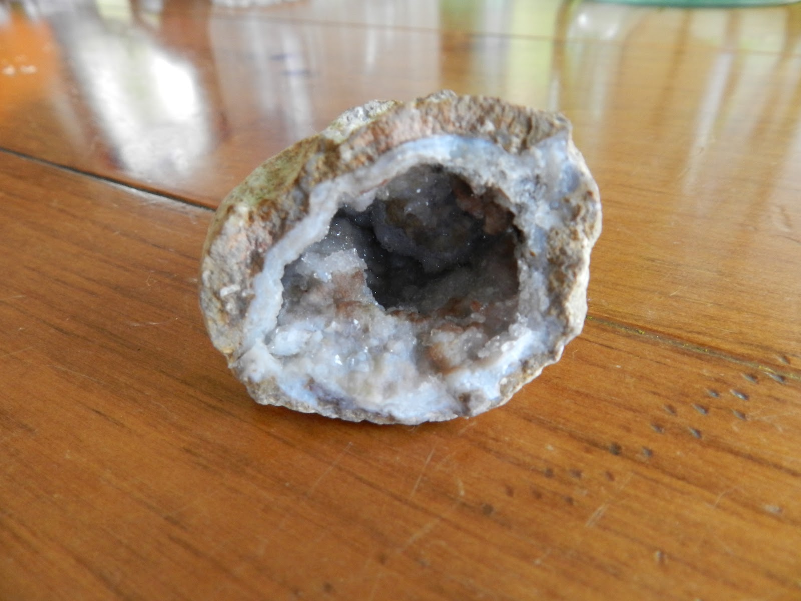 Lake House Love: Make your own Geodes!