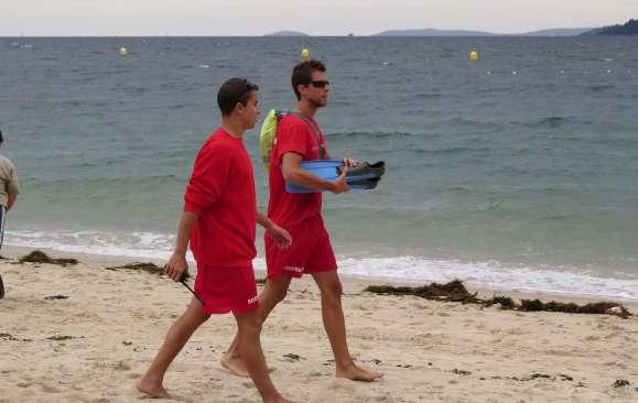 El robalo: La faneca brava hace estragos en Marín