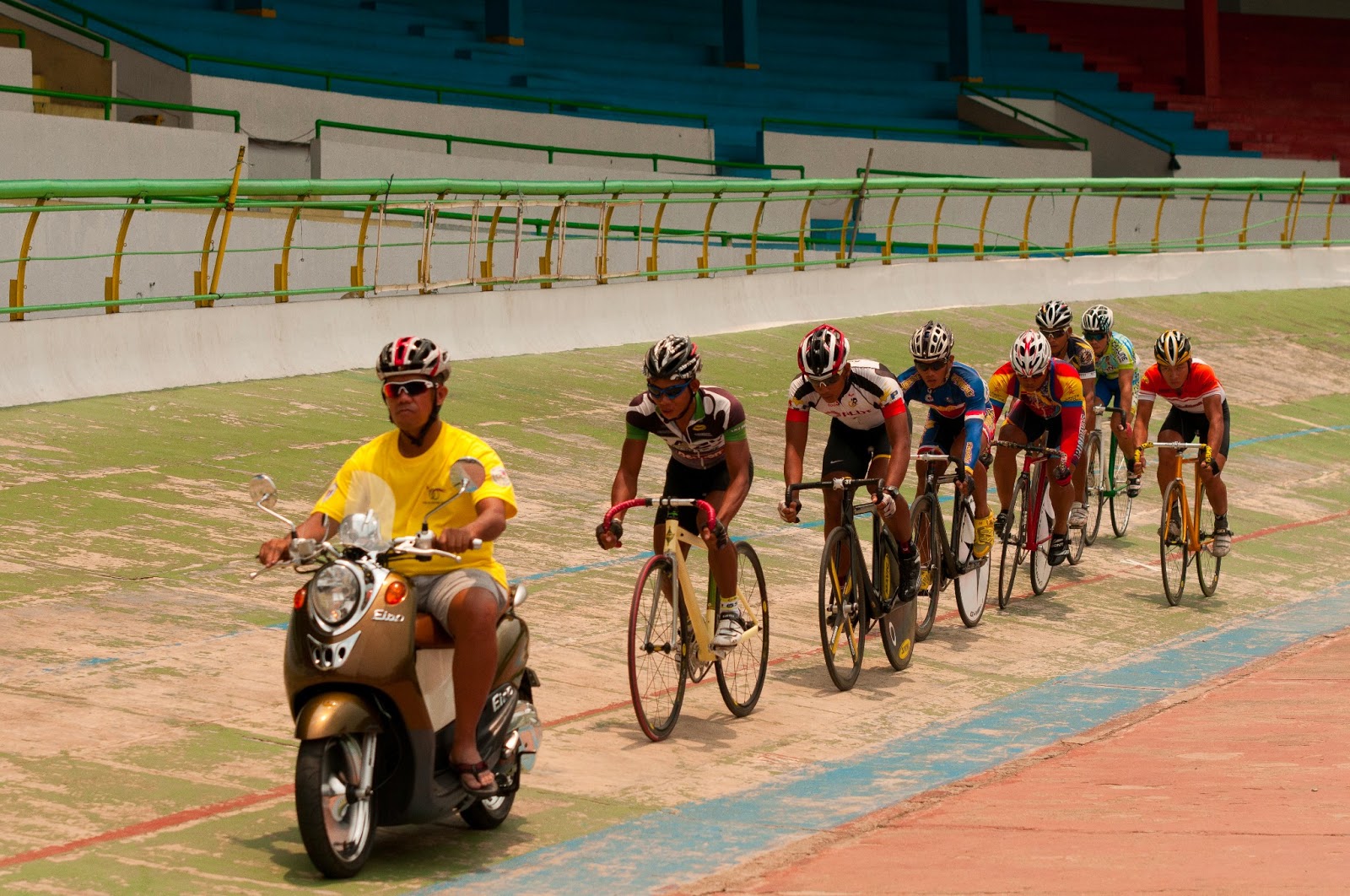 WeFXD | Good Vibes, Good Rides: Track Day At The Amoranto Velodrome ...