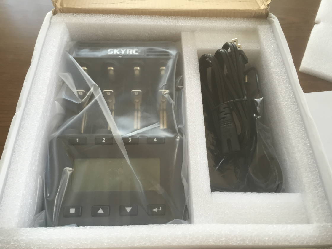 SKYRC MC3000-まめ模型