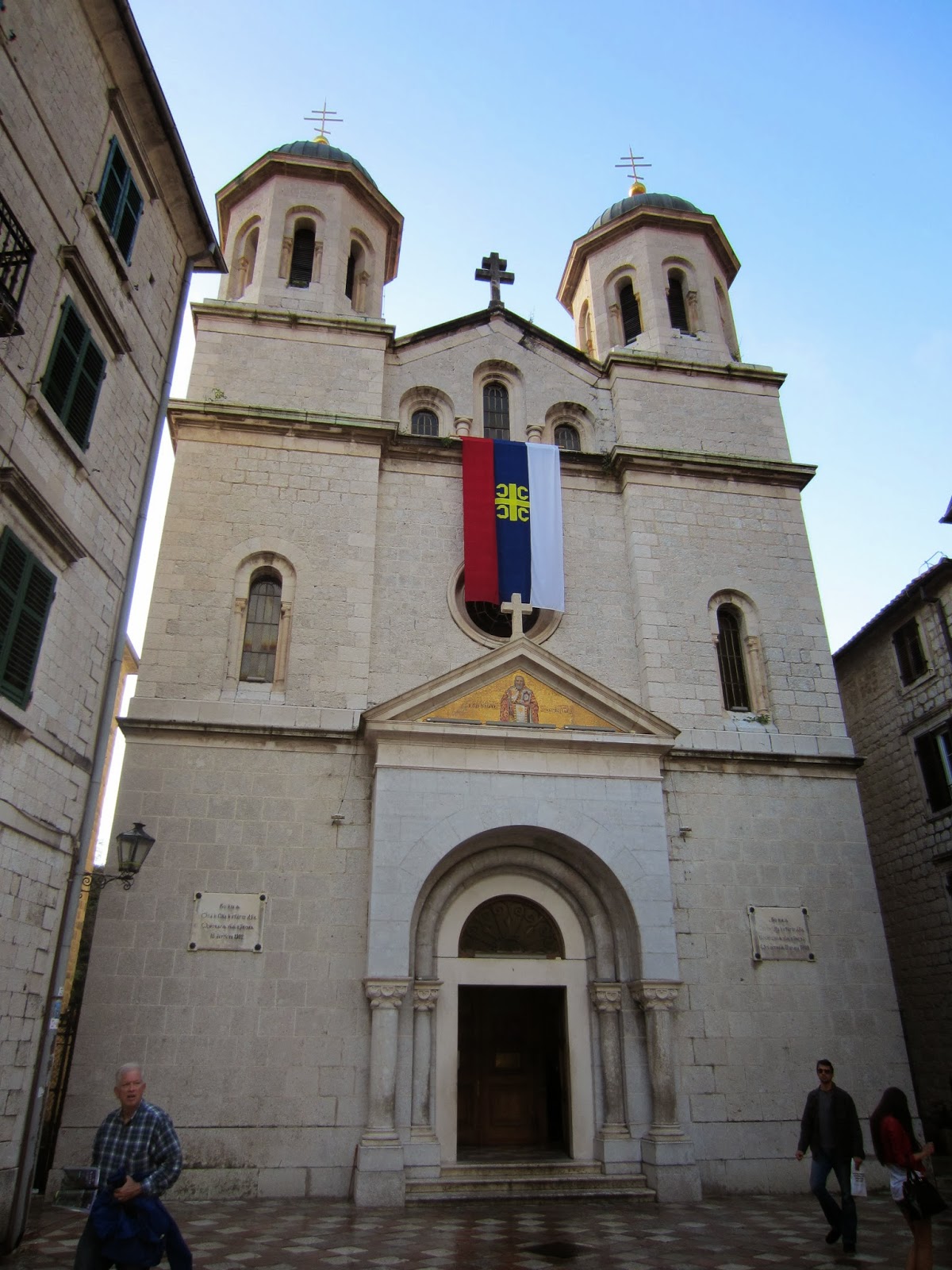 Souvenir Chronicles: MONTENEGRO: SIX CHURCHES