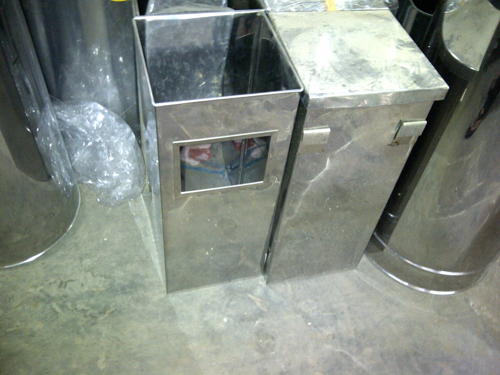 Go Clean Indonesia: Tong Sampah Stainless