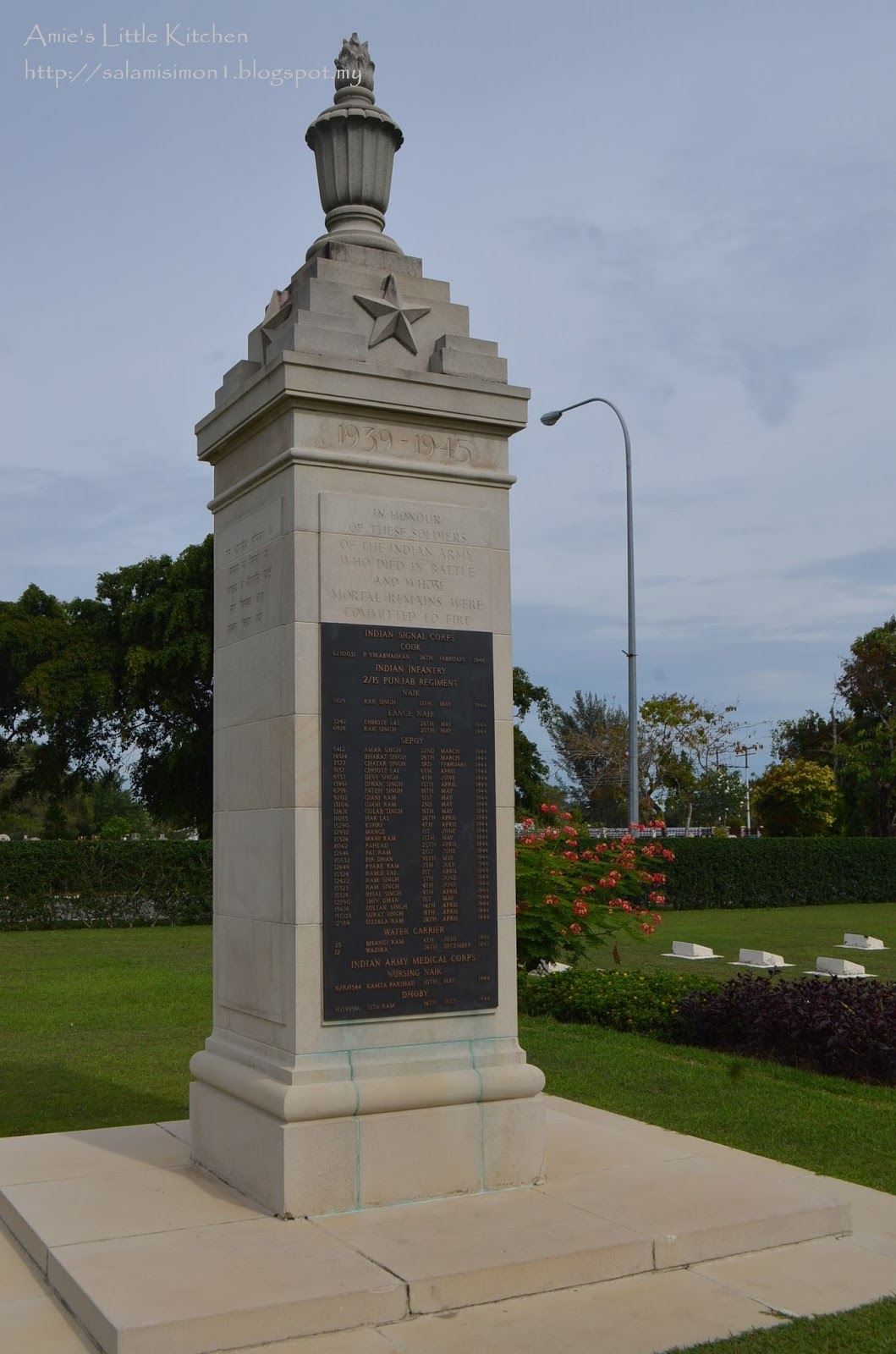 World War II Memorial ( Tugu Peringatan Perang Dunia II) di Labuan ...
