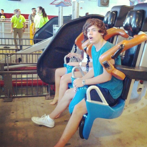 Poland One Direction: Six Flags - Park Rozrywki