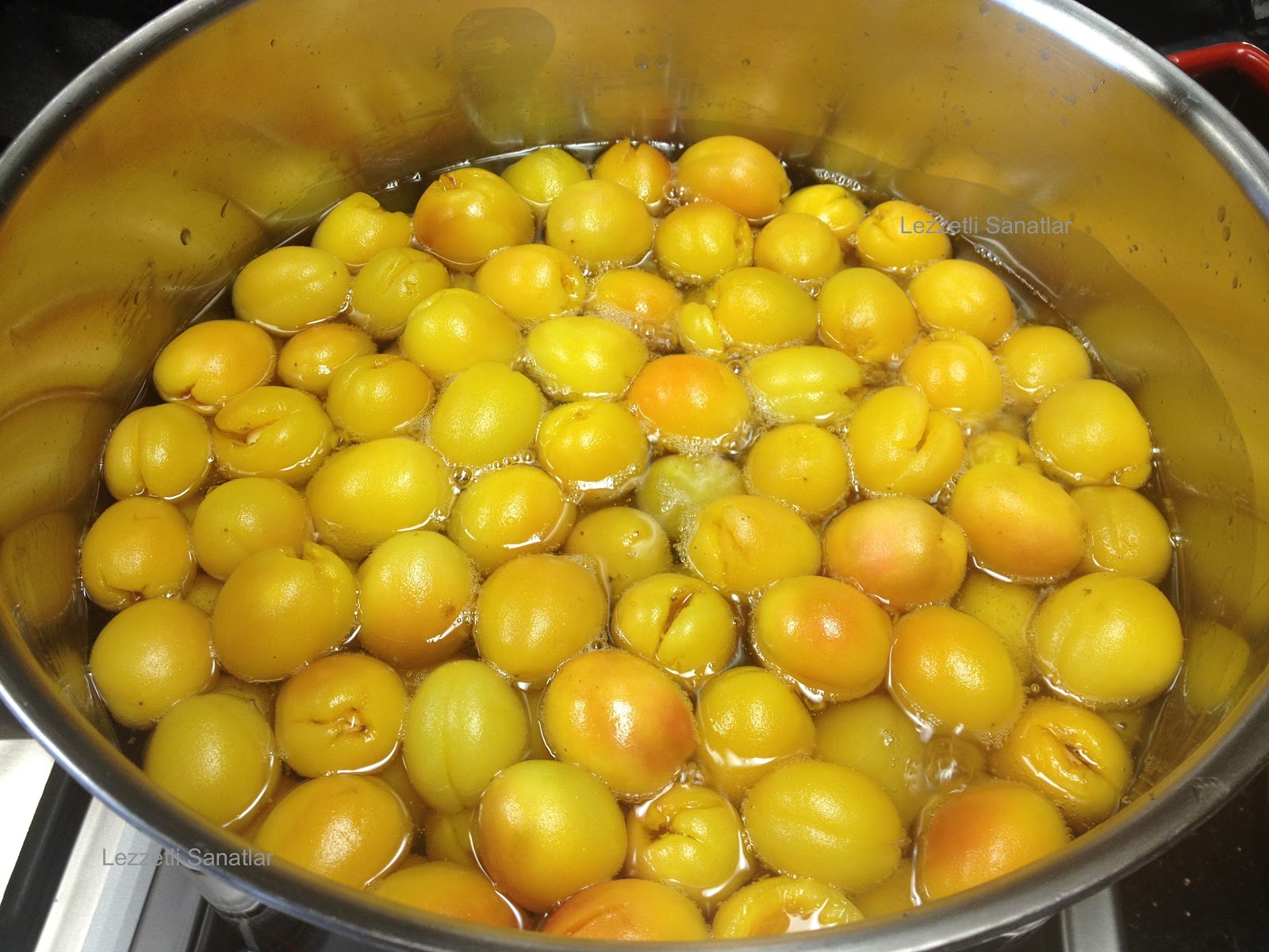 Lezzetli Sanatlar: KAYISI REÇELİ