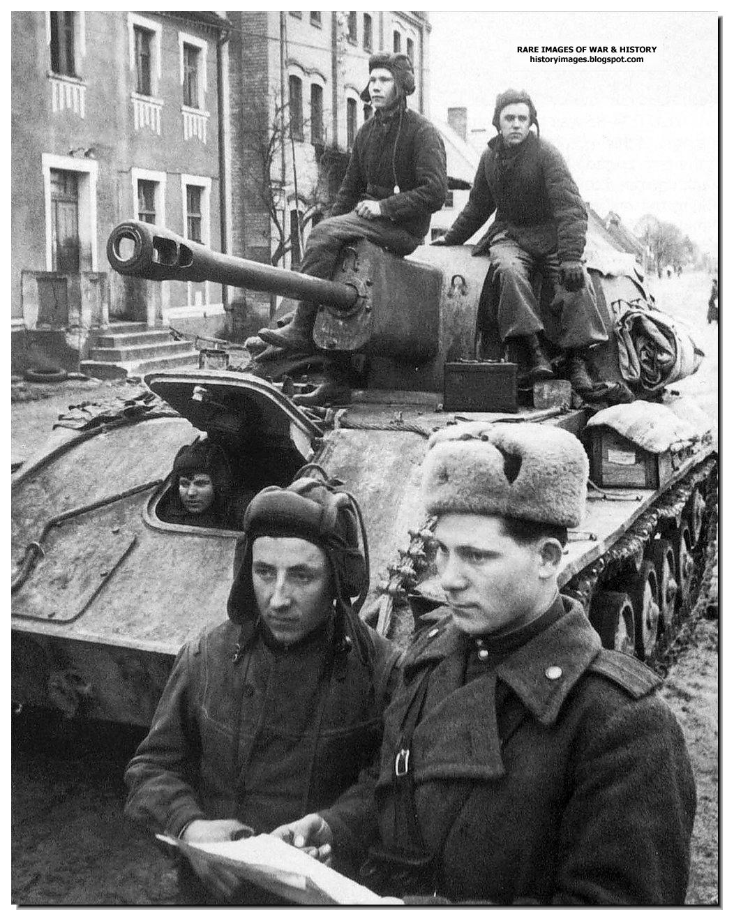 HISTORY IN IMAGES: Pictures Of War, History , WW2: 1945: As The Soviet ...