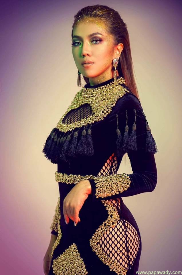 Warso Moe Oo Fashion Photoshoot : Mite Lar Pyaw Kyi