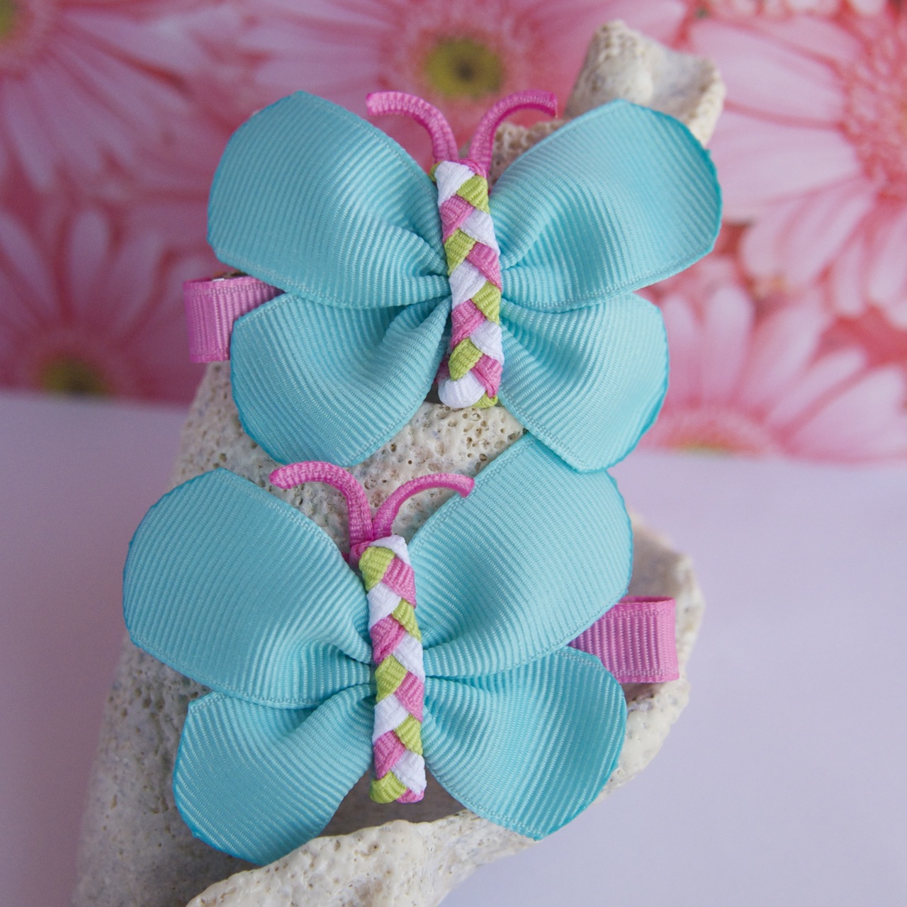 My Little Pixies Blog: Monday Giveaways: Pair of Small Butterfly Bows