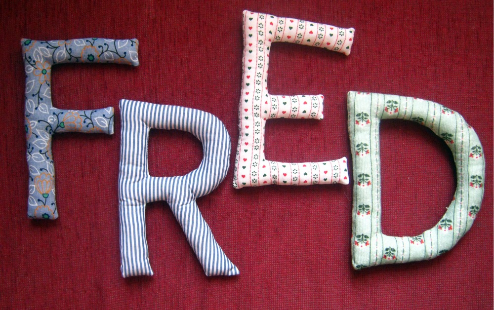 Litere decorative - Nasturelul fermecat - jucarii handmade